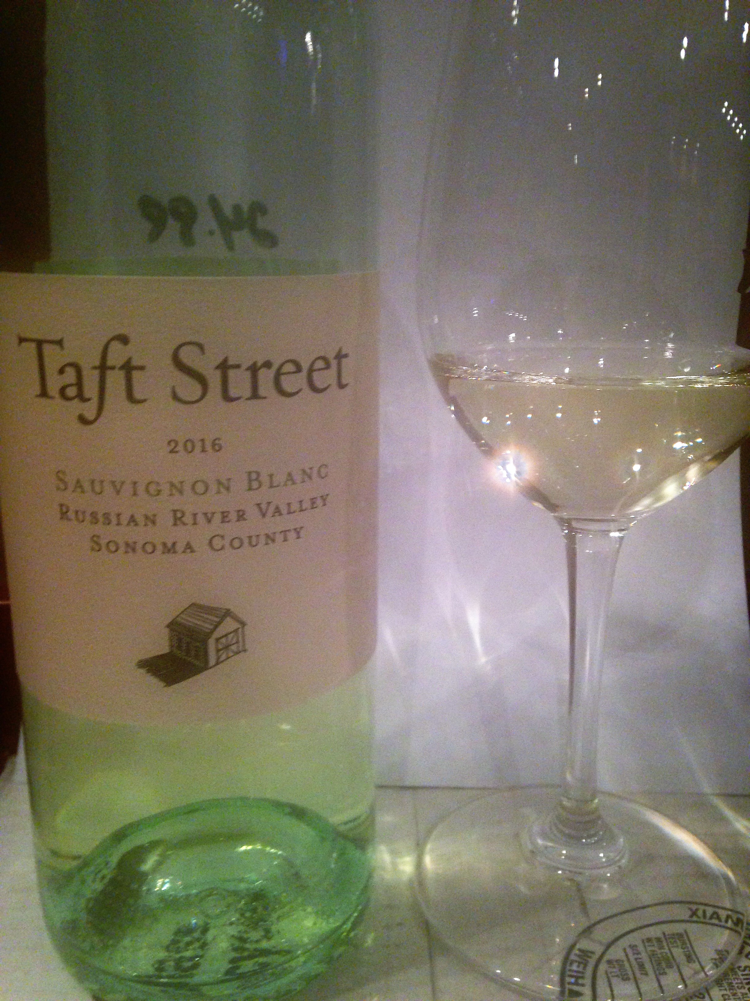 White with Salmon | The Wine Raconteur